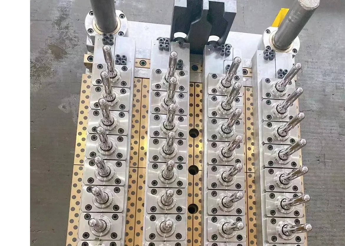 PET preform mold | One-click to Connect with Plastics and Rubber Products