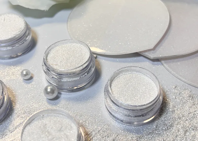 pearlescent pigment | Plastics and Rubber Product