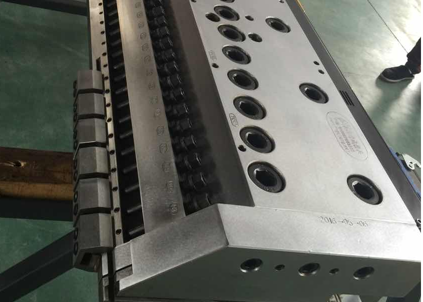 Sheet mold | One-click to Connect with Plastics and Rubber Products