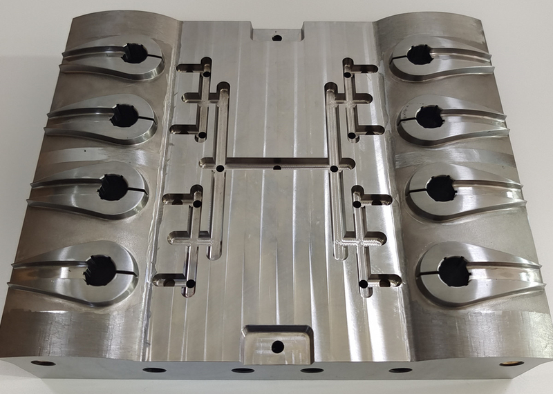 精密Stavax高硬度日用包装注塑模具模仁 | 一鍵連通橡塑產品