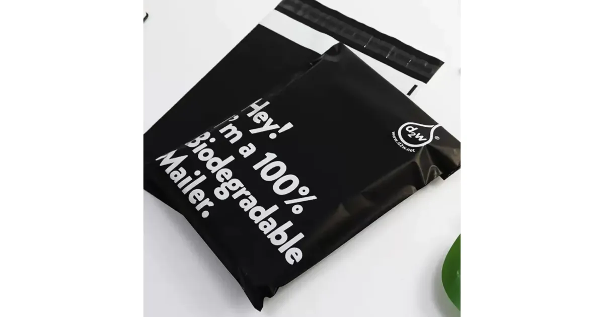 Compostable poly mailer | Plastics and Rubber Pro...