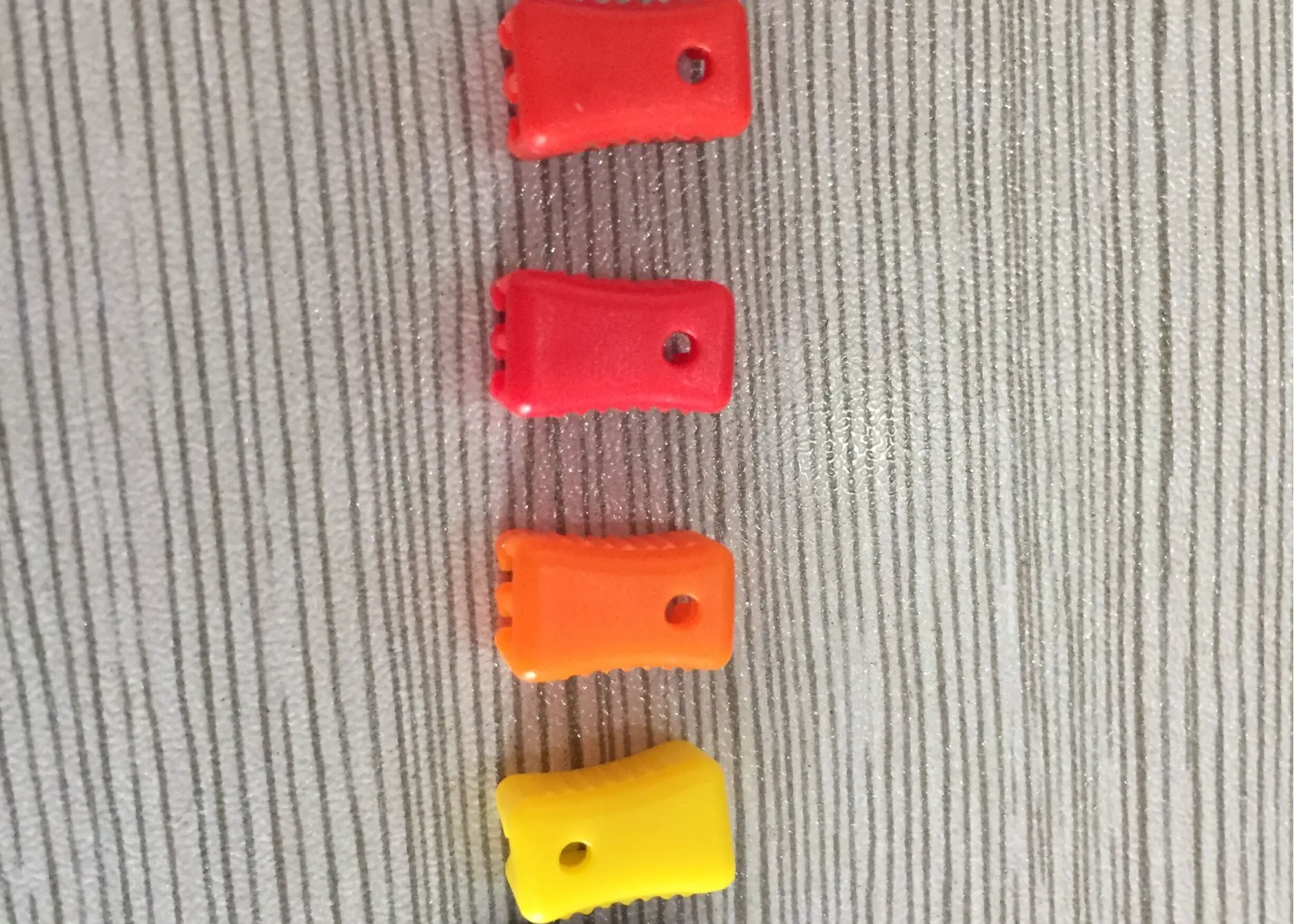 PLASTIC SLIDER | One-click to Connect with Plastics and Rubber Products