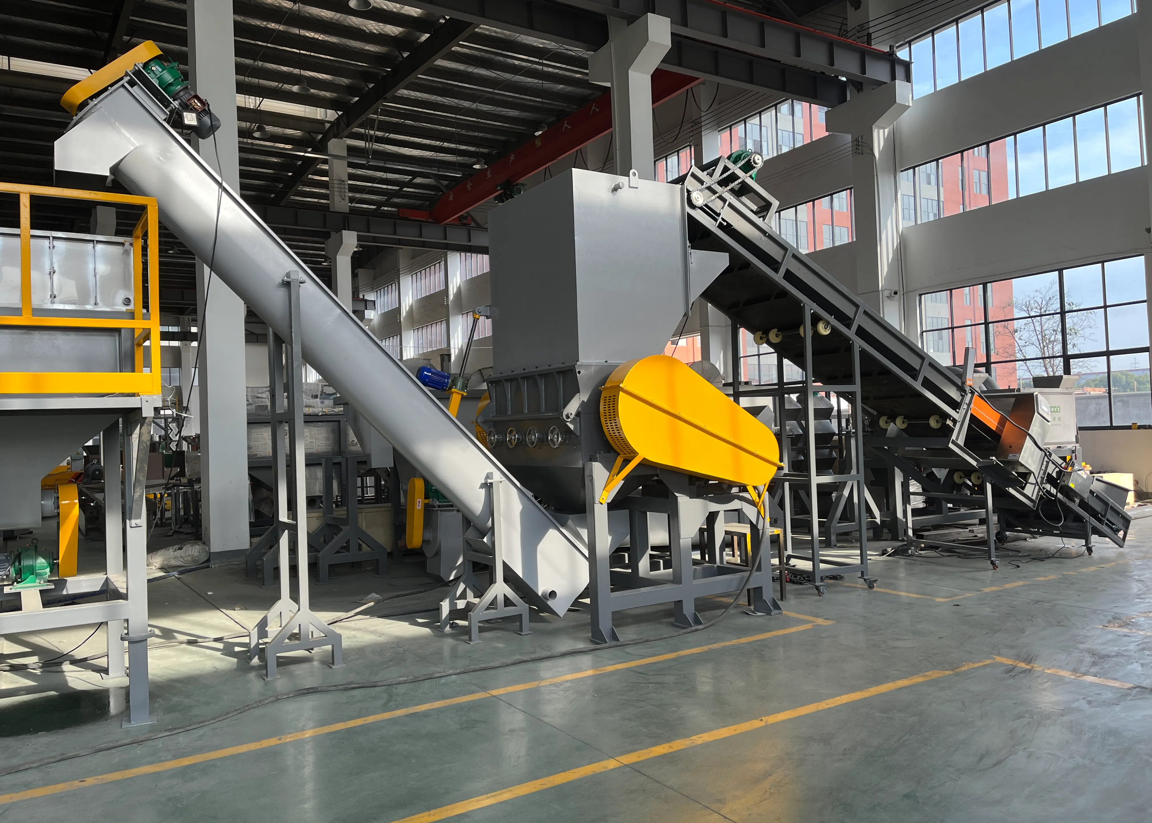 PET / HDPE Bottle Plastic Grinding Machine | Plastics and Rubber Product